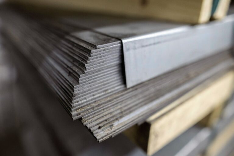 5 Features to Consider when Buying GI Sheets