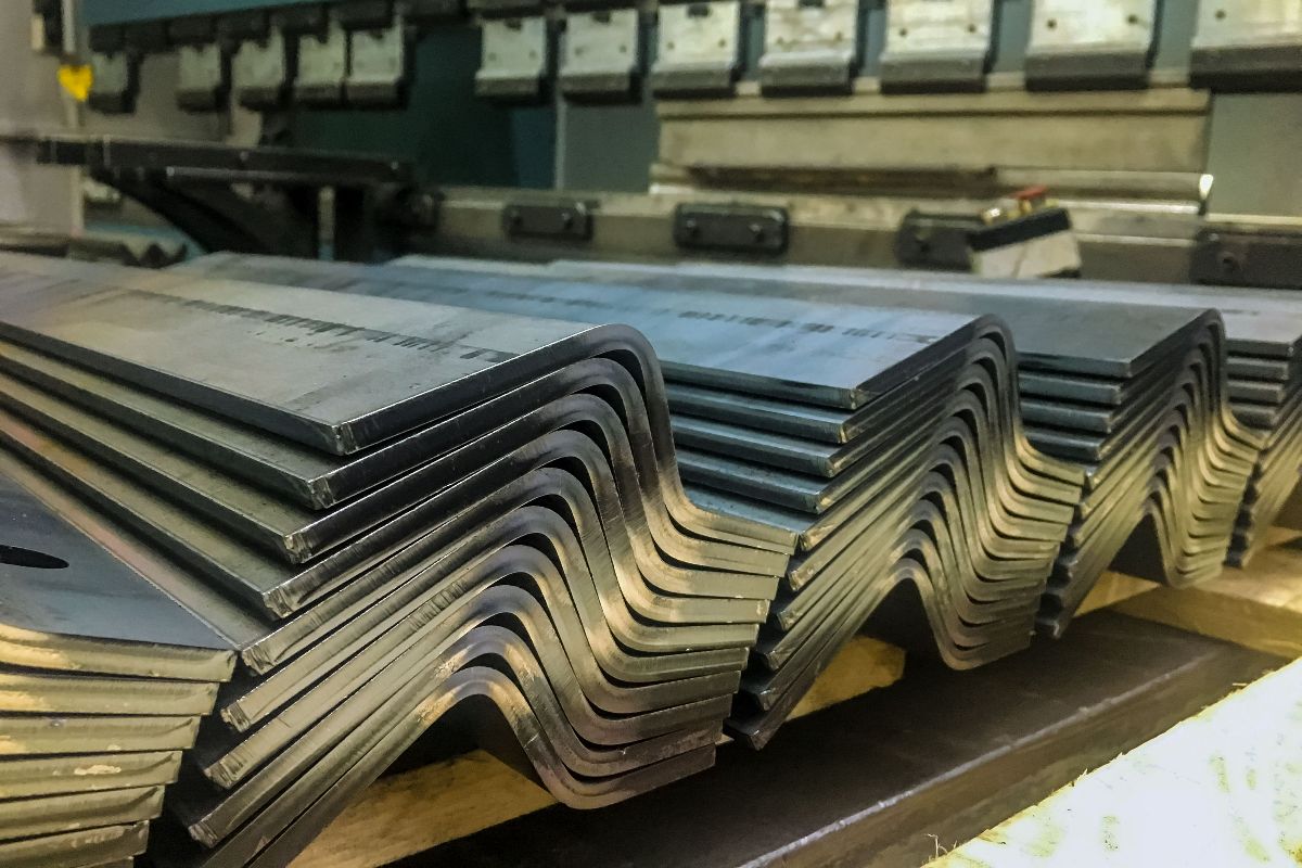 6 Installation Mistakes to Avoid when Using GI Sheets